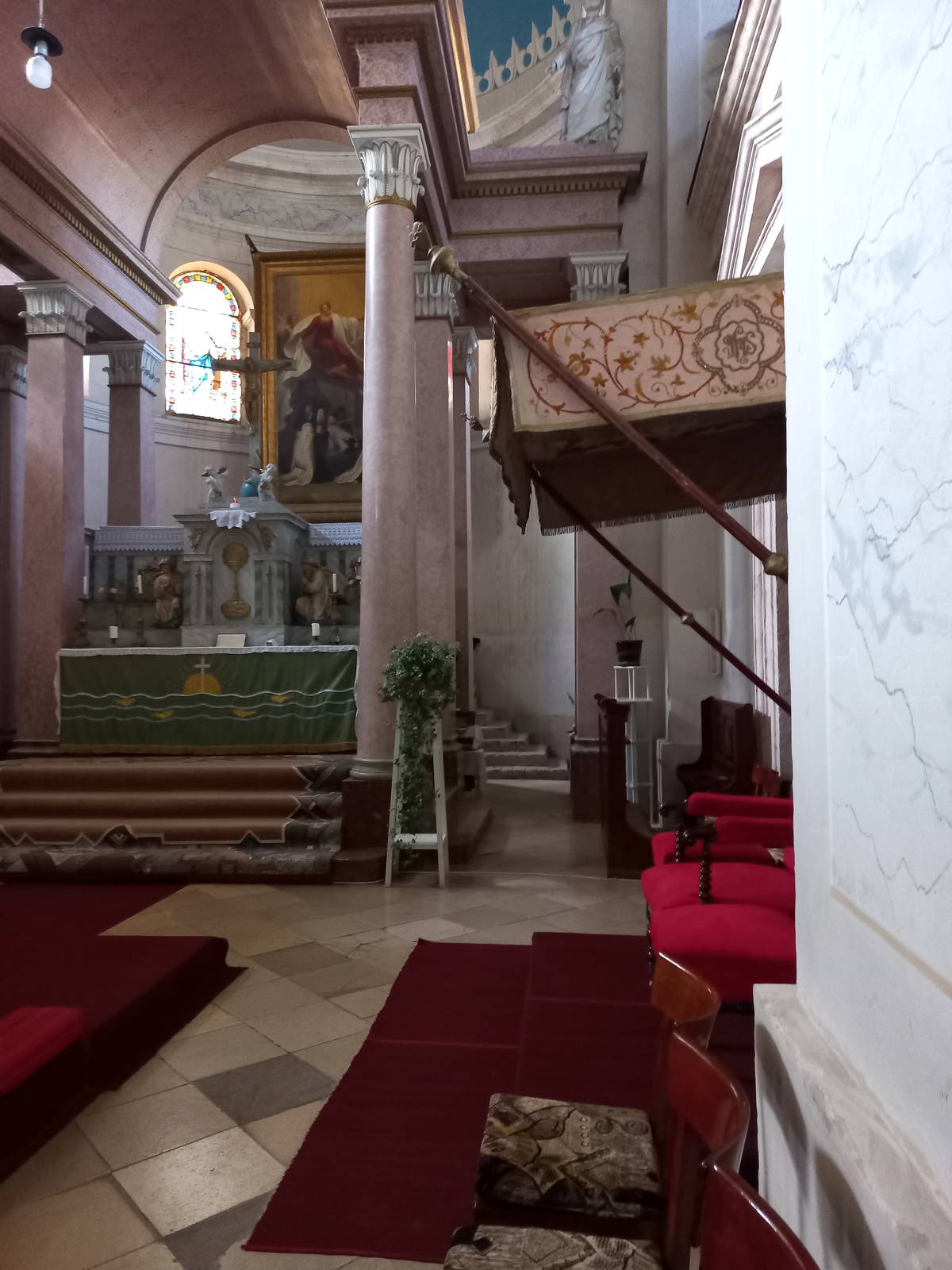 Church altar - Sânnicolau Mare