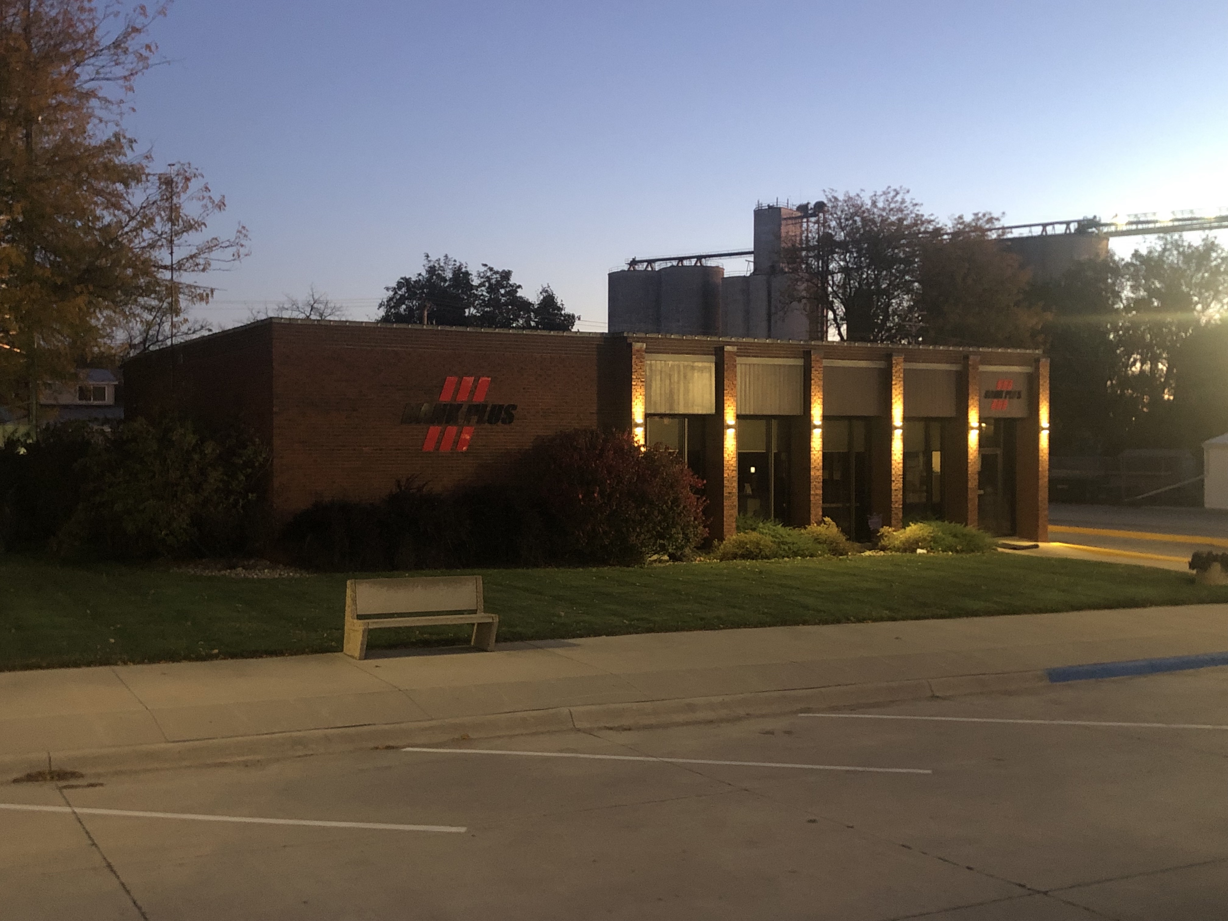 Bank Plus - Graettinger, Iowa