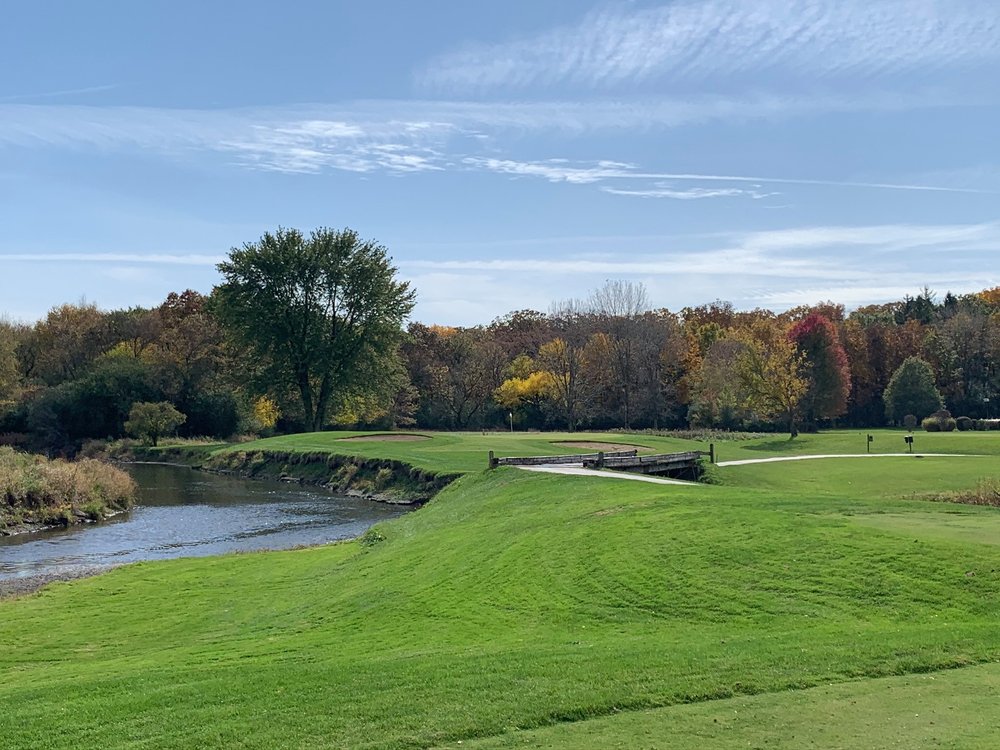 The Hawk Country Club