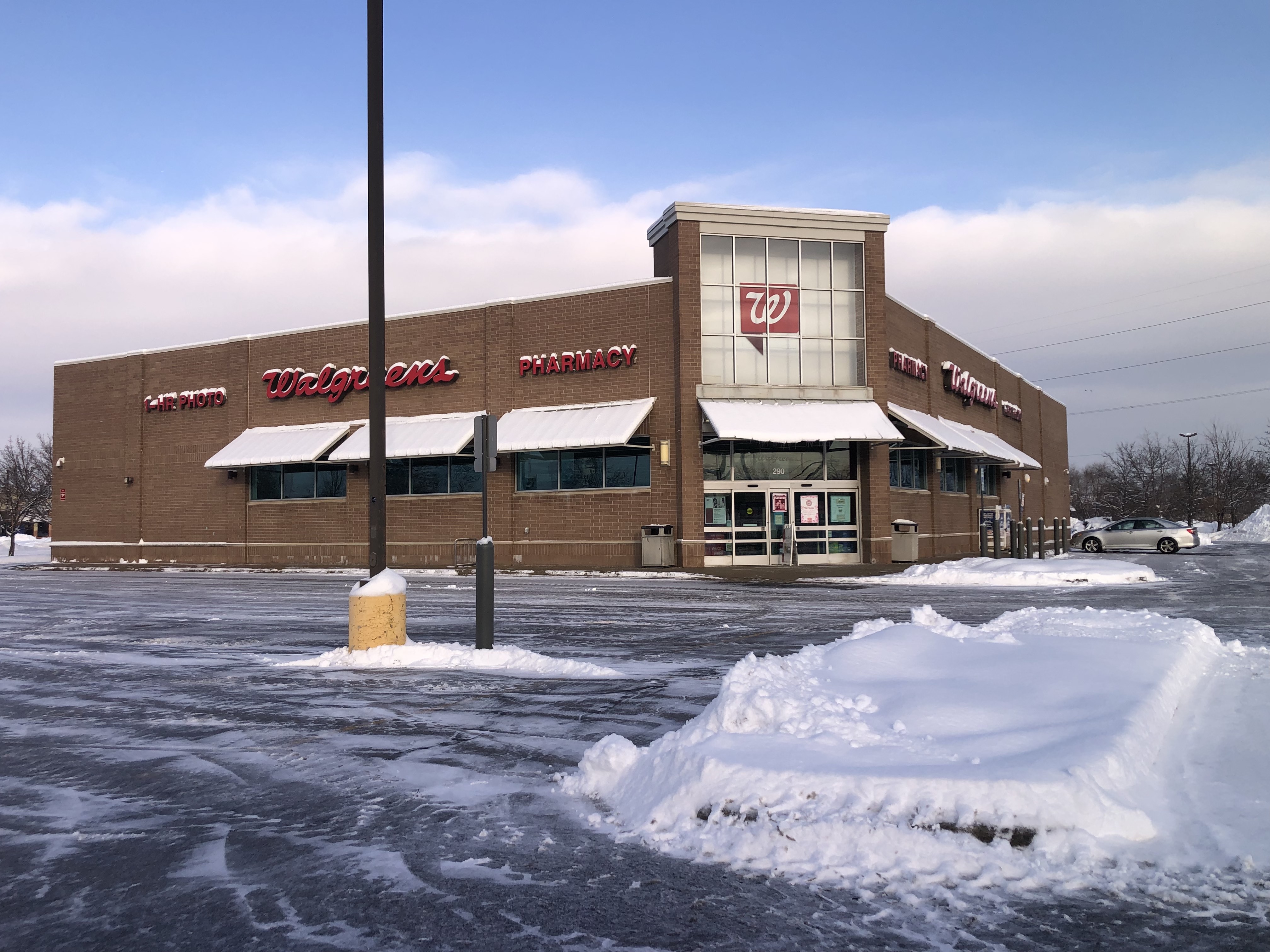 Walgreens - South Elgin, Illinois | pharmacy, drive-in/ drive-through ...