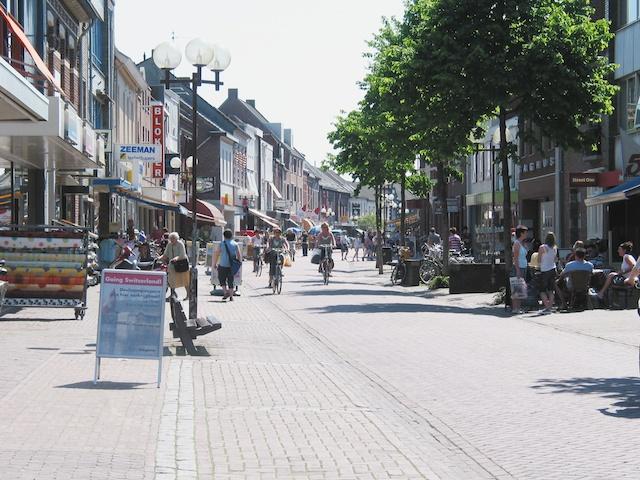 Bovenstestraat - Echt, Limburg, Netherlands