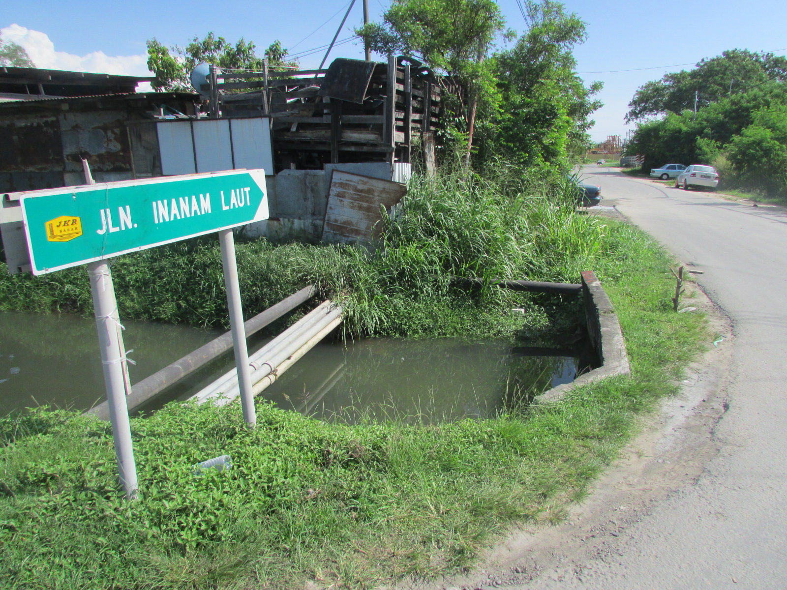 Inanam Laut Road - Inanam Village