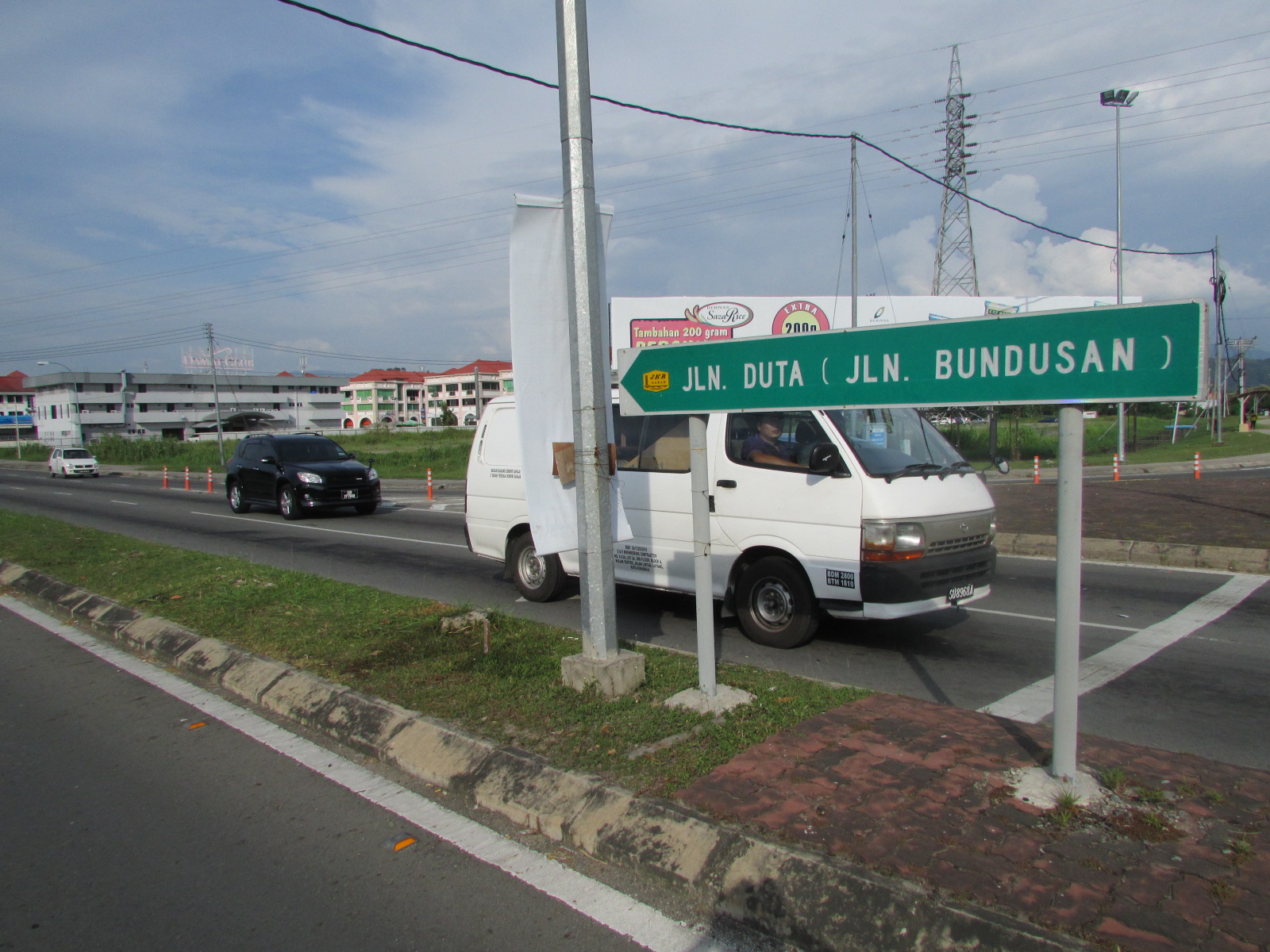 Bundusan Road - Kota Kinabalu