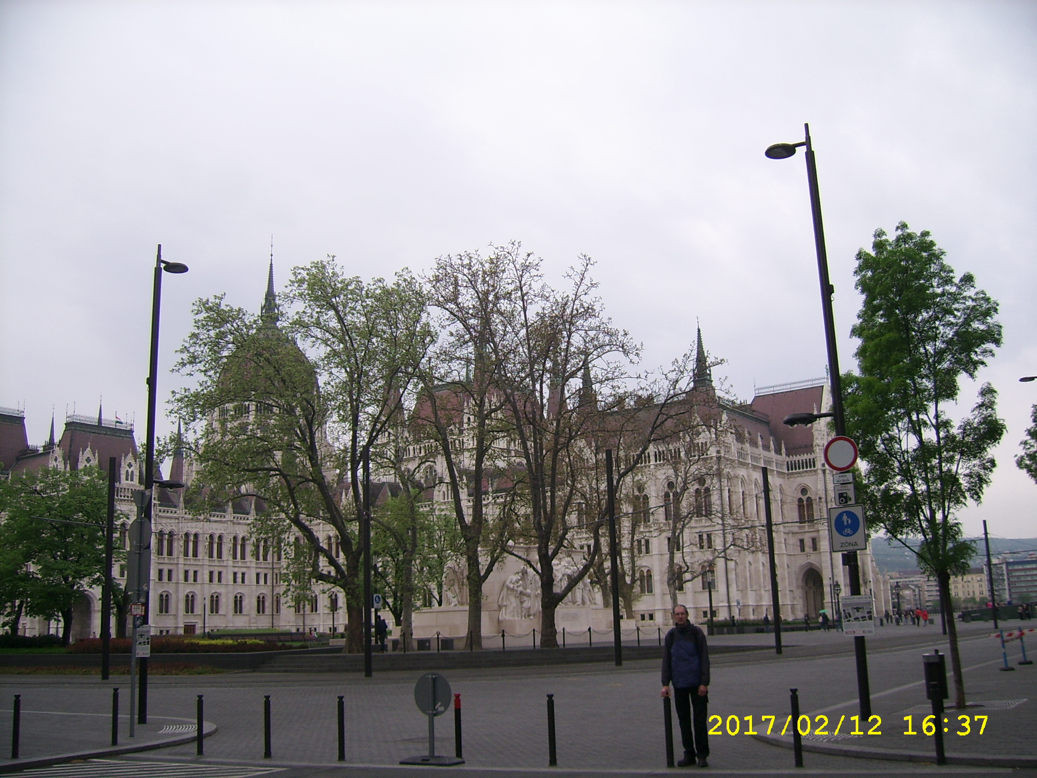 Lajos Kossuth Square - Budapest